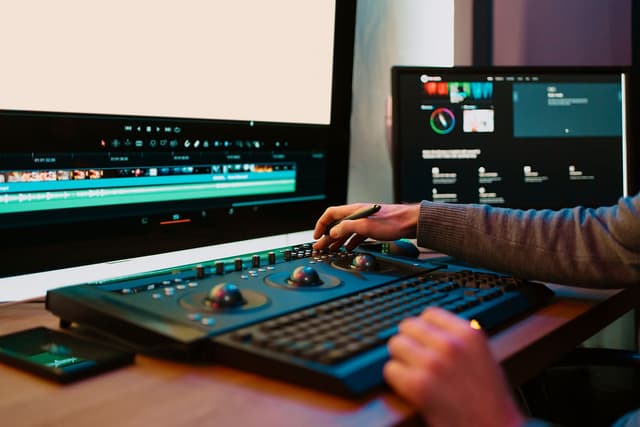 Degree & Certificate Courses in Filmmaking, Acting & VFX